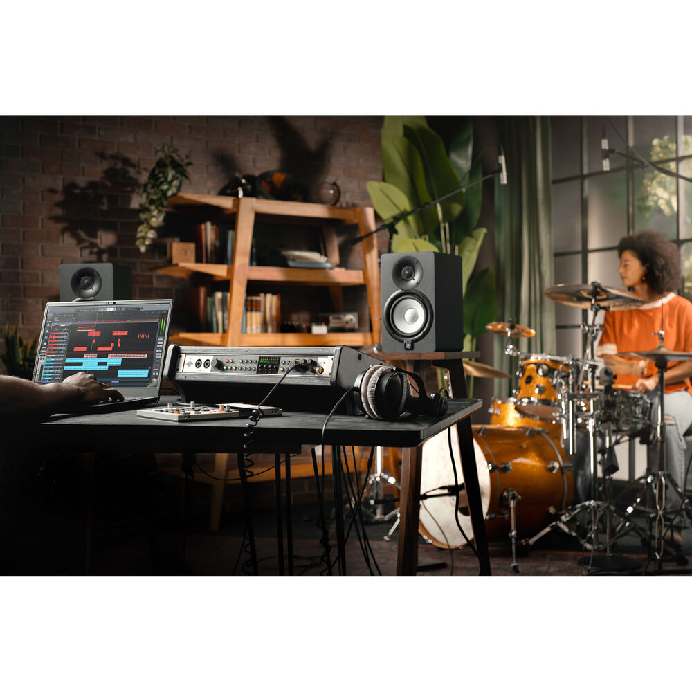 Universal Audio Volt 876